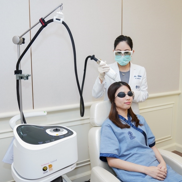 Bioscor Hair & Scalp Laser | BDMS Wellness Clinic